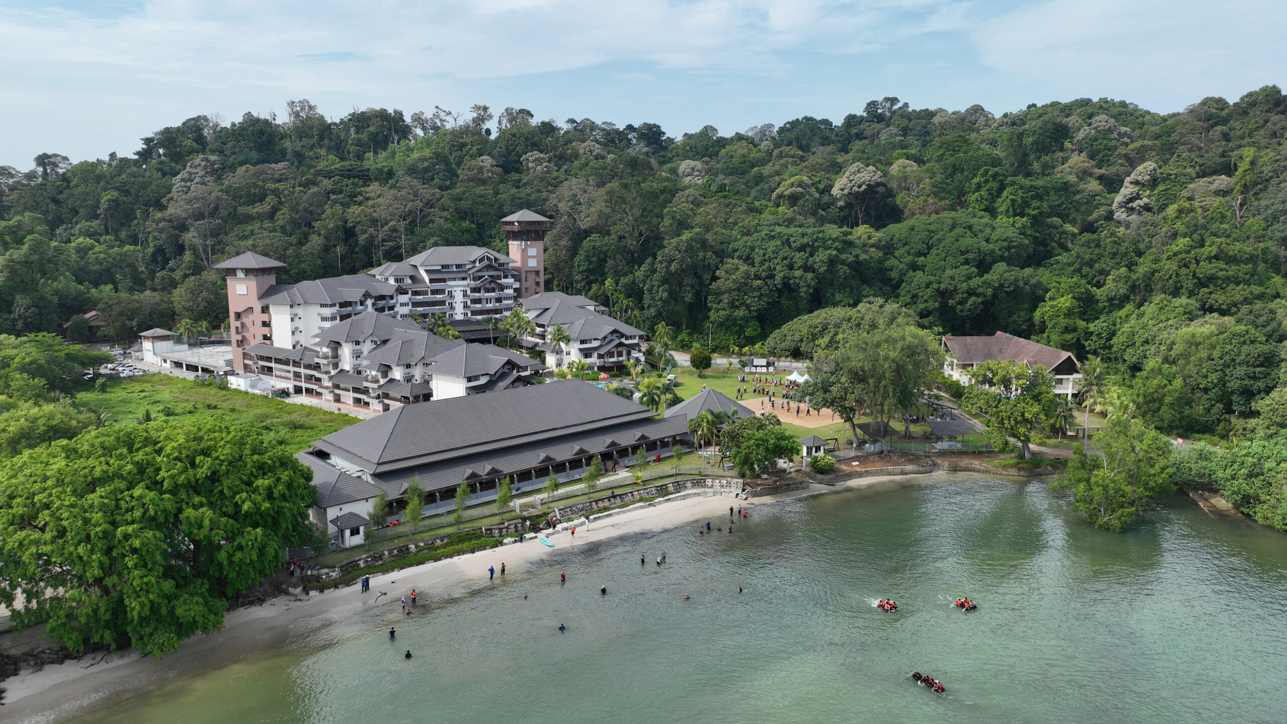 Strengthen Bonds with Villea Port Dickson’s Exciting Team Building ...